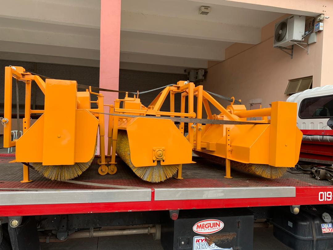 Bobcat Power Broom Sweeper - ONE MACHINE ENGINEERING SDN BHD